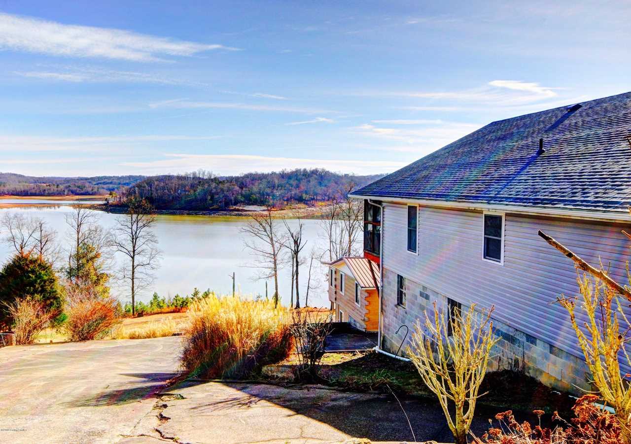 110 Reynolds Rd Bee Springs, KY 42207 | MLS 1522288