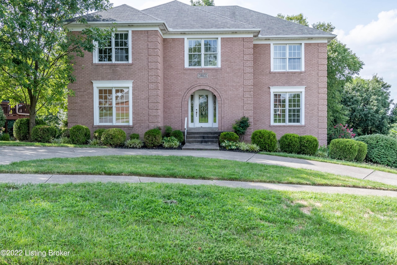 1903 Hillcircle Rd Louisville, KY 40214 | MLS #1619362