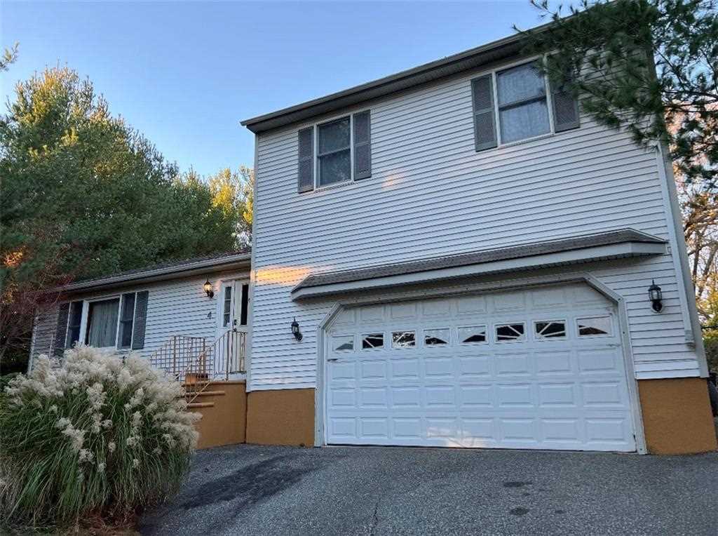 4 Pine Hill Dr Cranston, RI 02921 | MLS 1323450