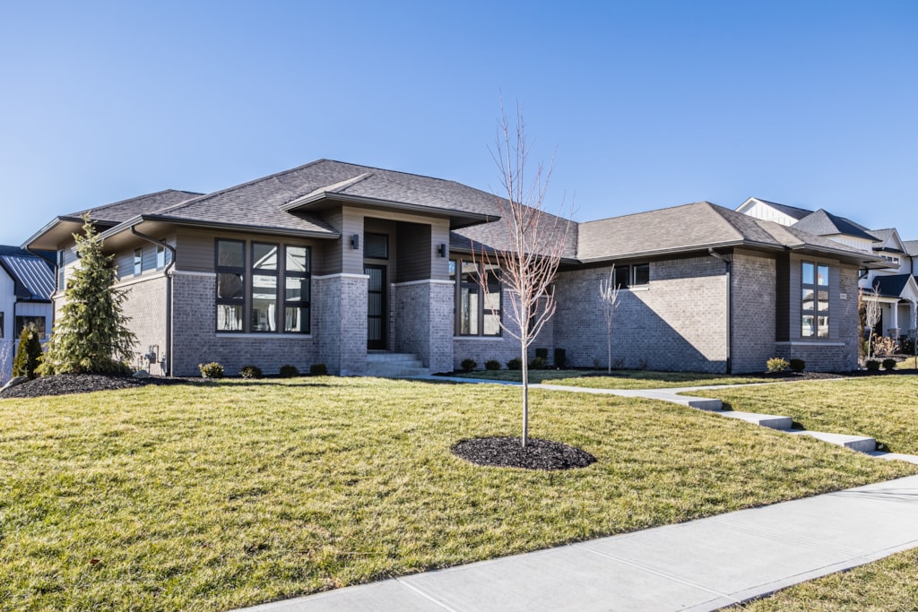 20320 Chatham Creek Dr Westfield, IN 46074 | MLS 21900273
