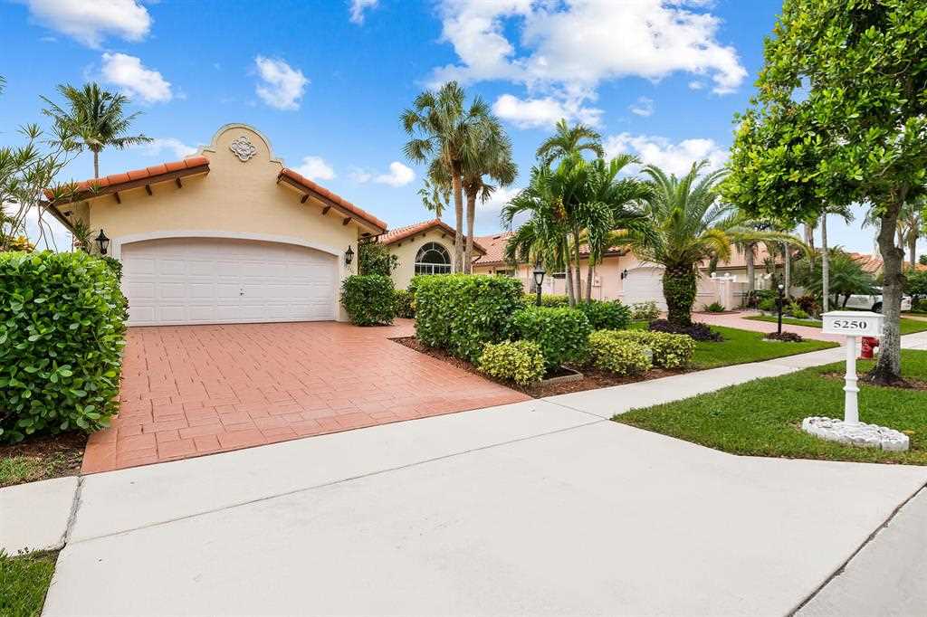5250 Casa Real Drive Delray Beach, FL 33484 | MLS R10852981