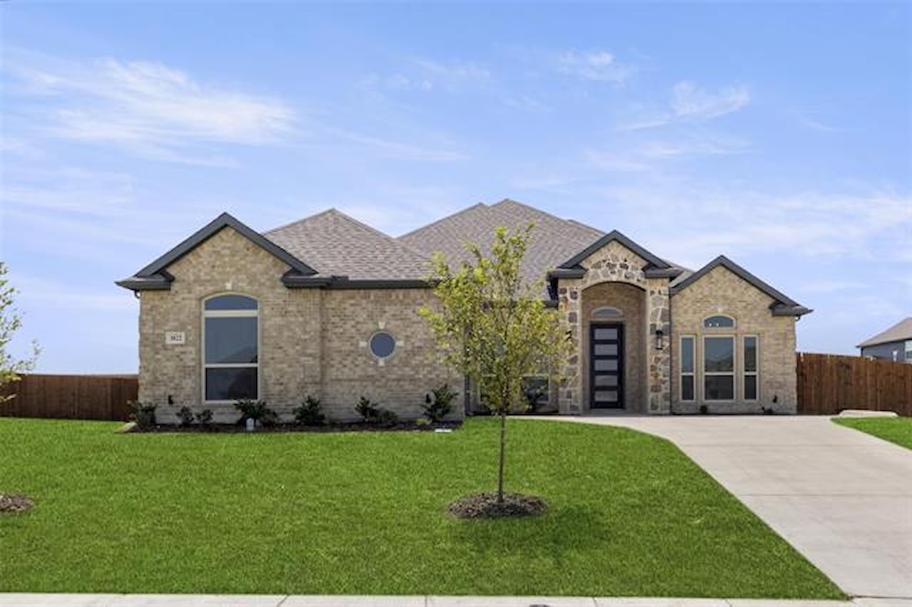 1822 Orlando Drive Cedar Hill, TX 75104 | MLS 20337890