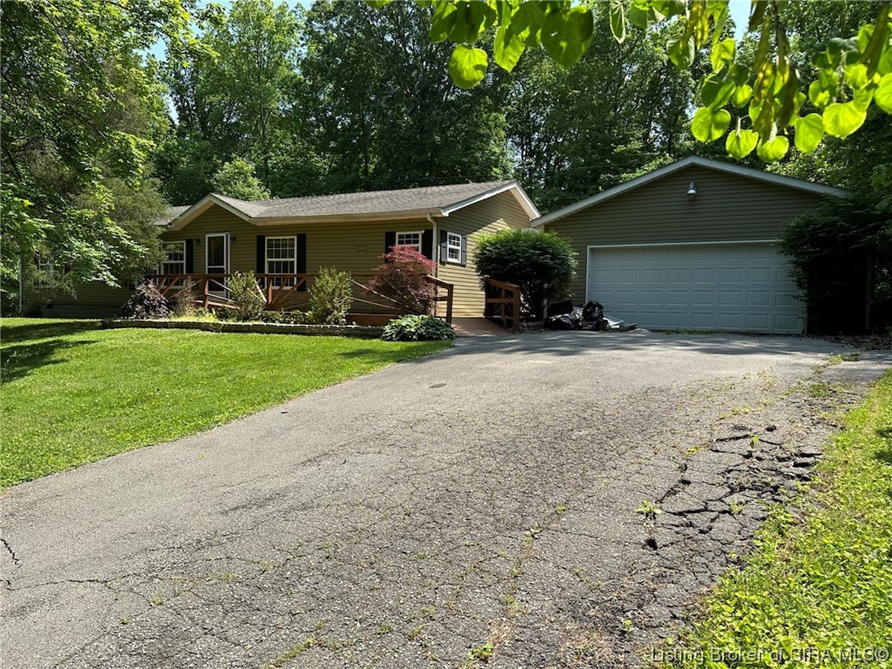 9901 Cooks Mill Rd Georgetown, IN 47122 | MLS 202309252