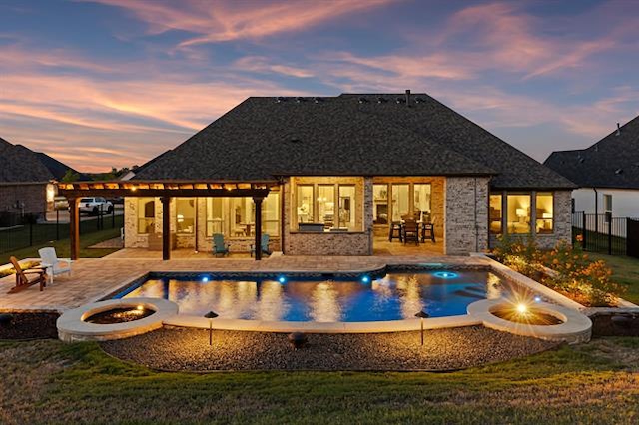 733 Singing Water Drive, Rockwall, TX 75087 | KnoxRE.com