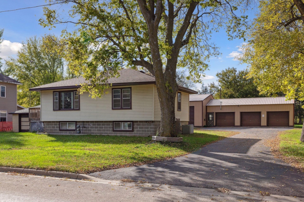 23426 Farwell Avenue Warsaw Twp, MN 55087 | MLS 6438756