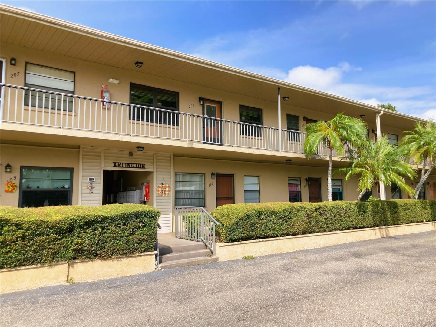 5925 Terrace Park Dr N #107 St. Petersburg, FL 33709 | MLS U8217455