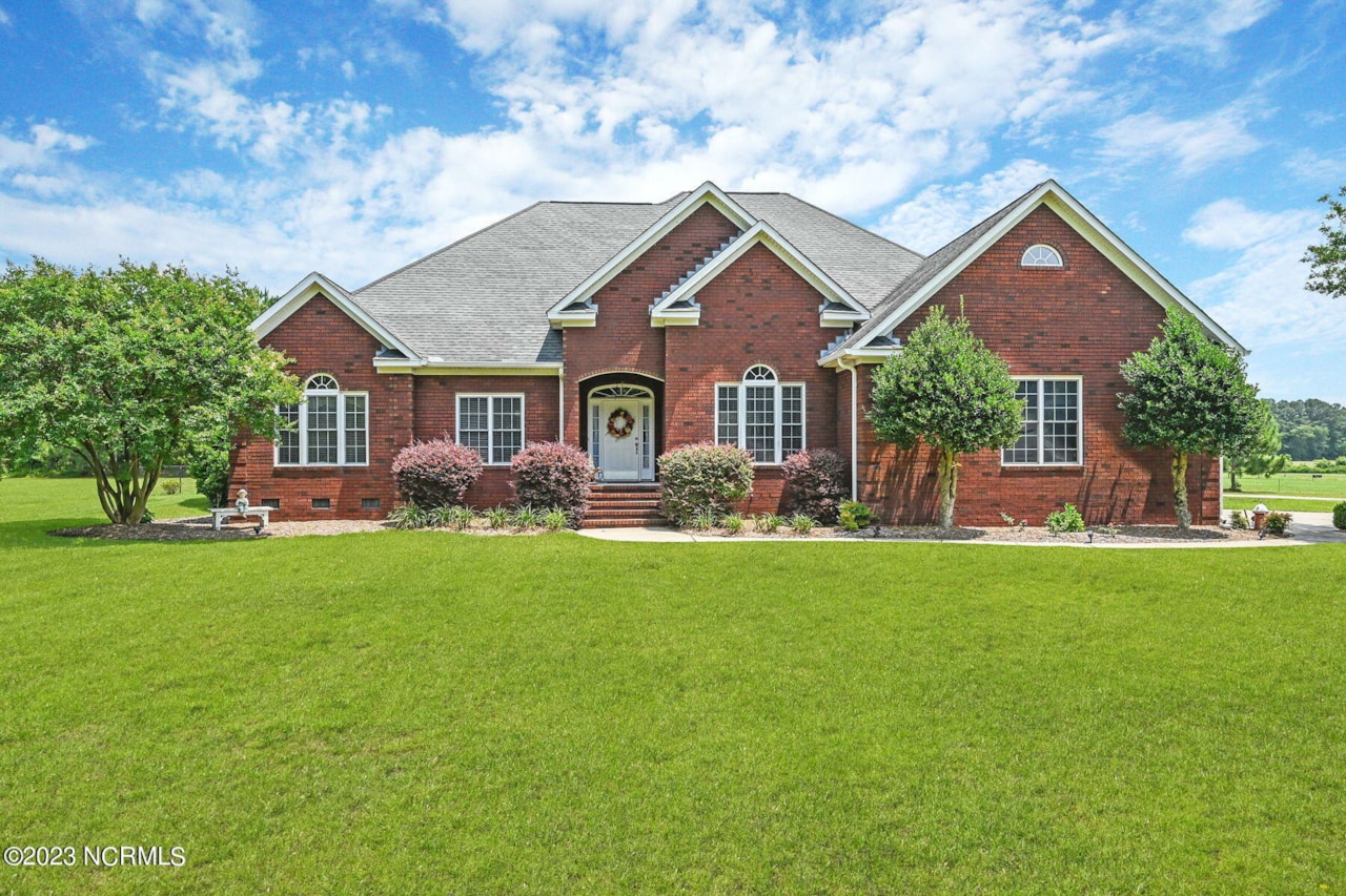 3021 Alton Phillips Rd Kinston, NC 28504