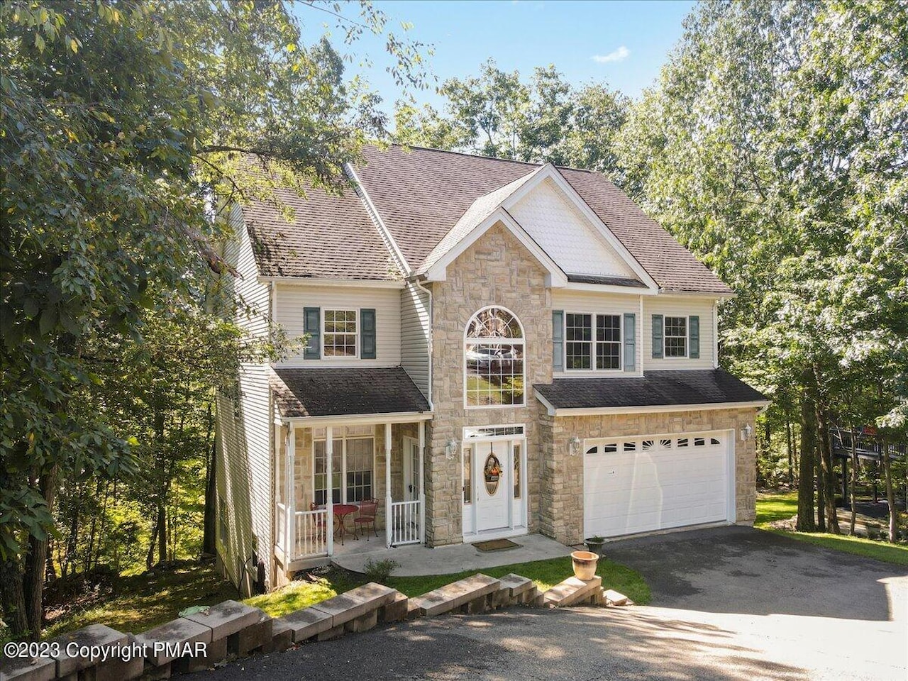 389 Rolling Hills Drive East Stroudsburg, PA 18302 | MLS PM-109469