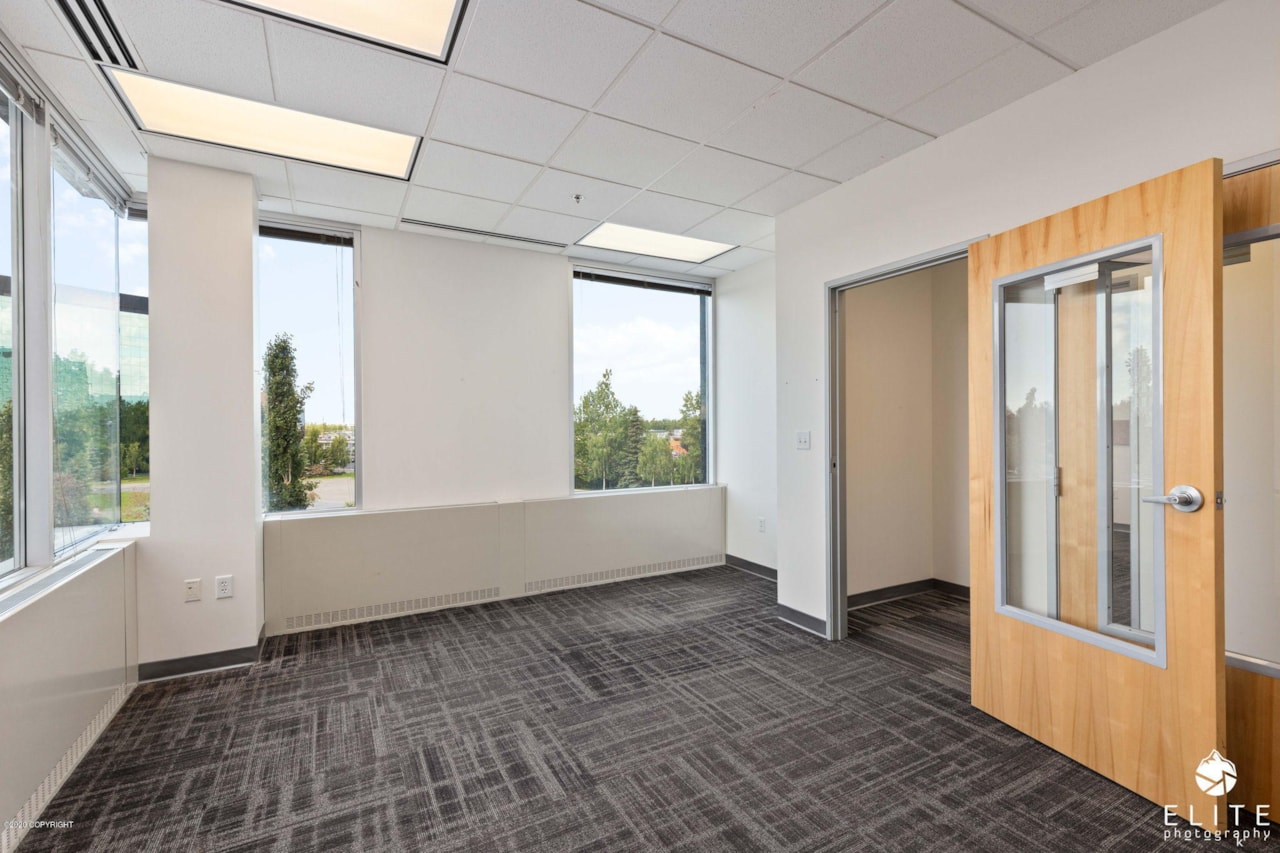 3801 Centerpoint Dr #302 Anchorage, AK 99503 | MLS 22-15146