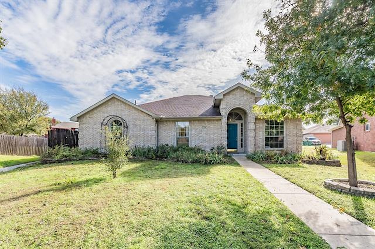 730 Dillard Circle Cedar Hill, TX 75104 | MLS 20480037