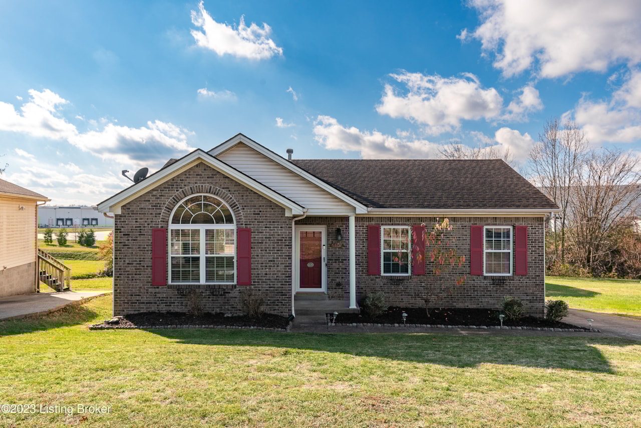 home for sale at 6807 Currington Cir Louisville KY 40258 - MLS #1650568
