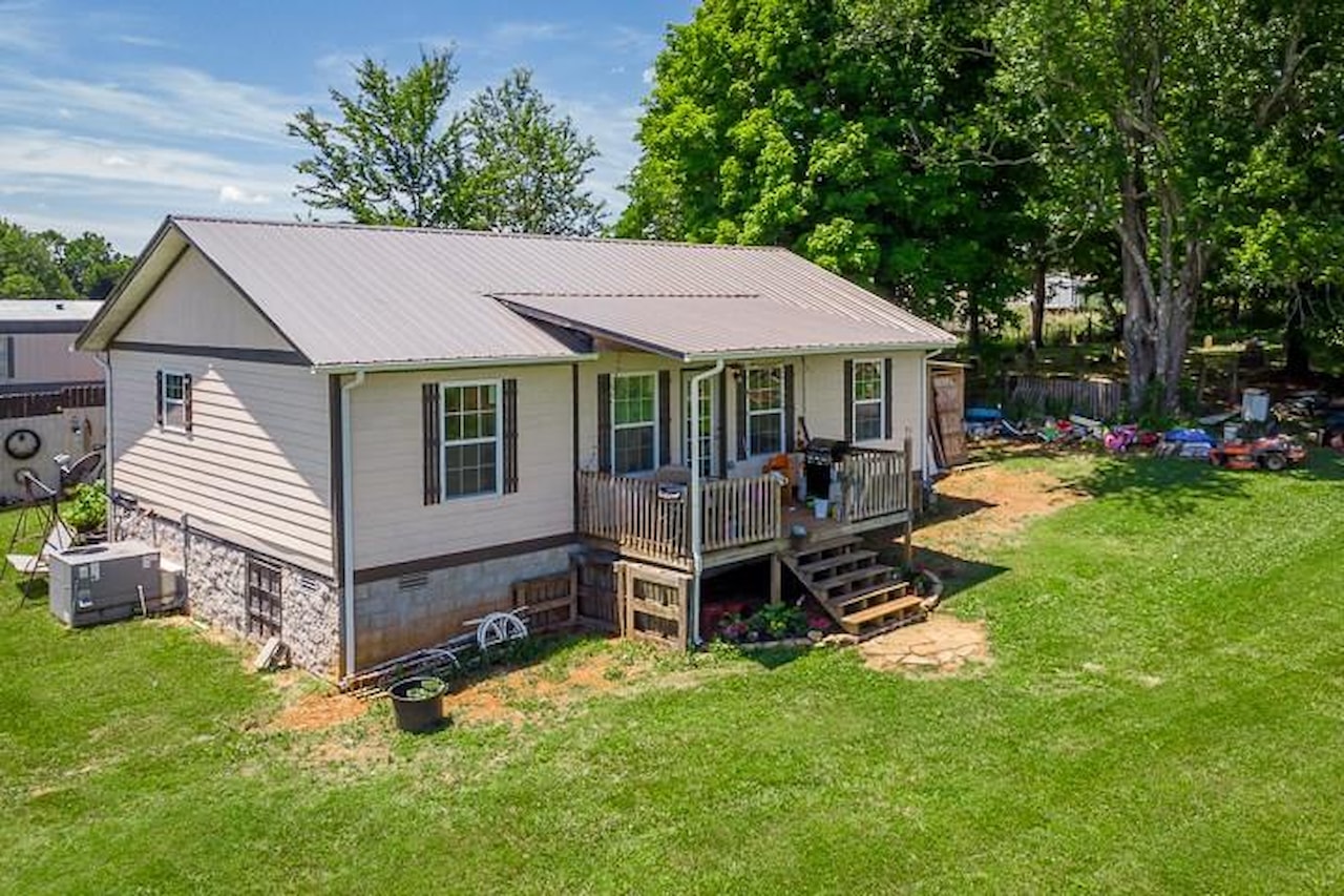 320 Swamp Road Sparta, TN 38583 | MLS 215718