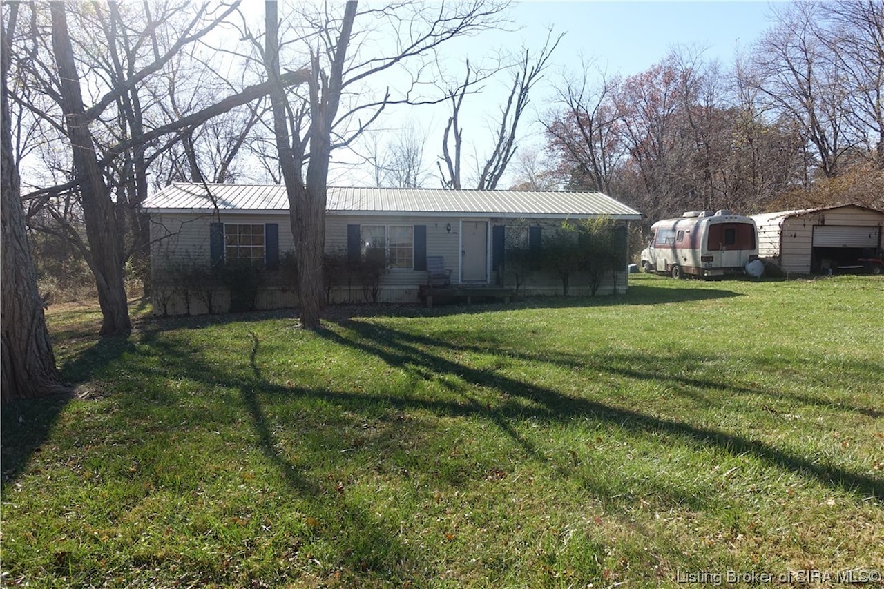 2209 Pfister Rd Otisco, IN 47163 | MLS 2023010584