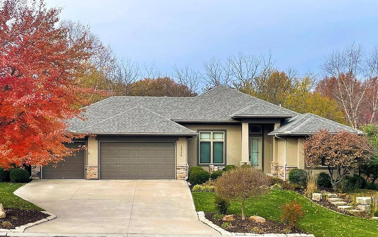 1536 SW Hedgewood Ln, Lee's Summit, MO 64081 | Ask Cathy