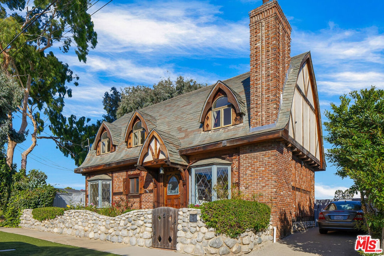 15215 Friends St, Pacific Palisades, CA 90272 | RubyHome