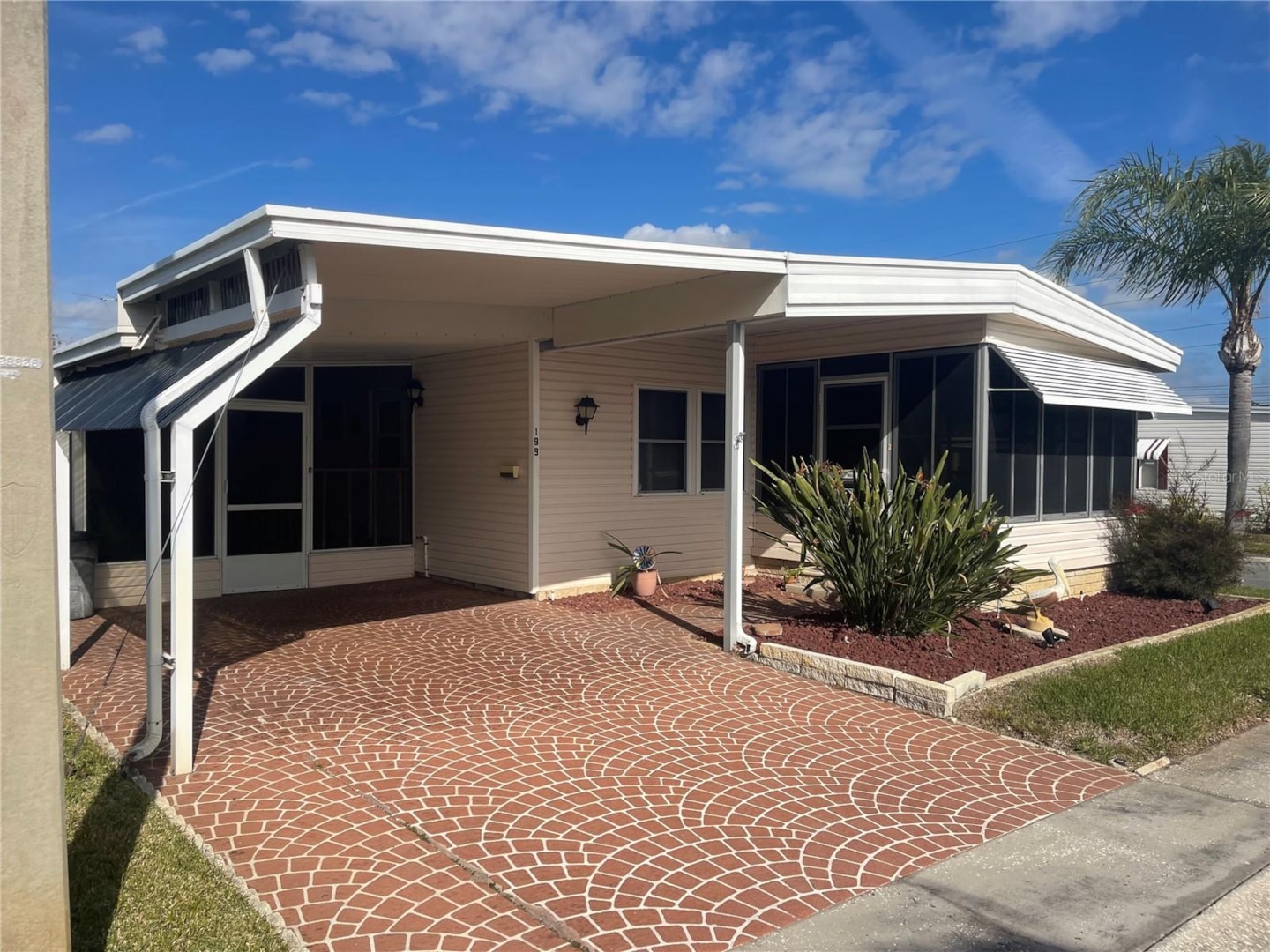 199 Red Maple Dr Palm Harbor, FL 34684 | MLS U8224737