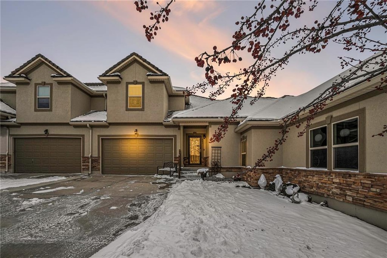803 NE Lone Hill Dr, Lee's Summit, MO 64064 | Ask Cathy