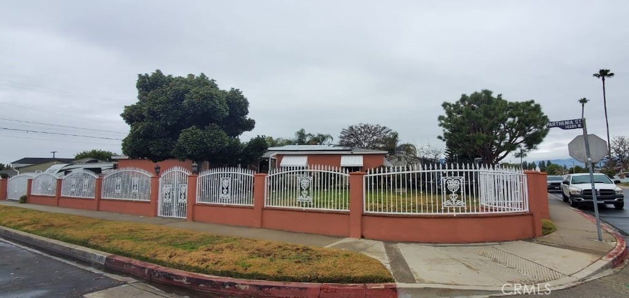 14201 Parthenia St, Panorama City, CA 91402 | RubyHome