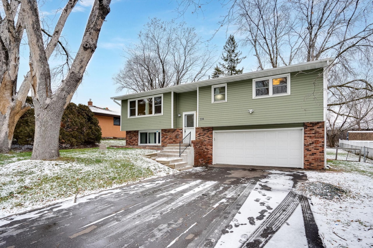 Maplewood Brower Park | MLS 6471081 | 214 Ferndale Street N | Zip Code ...