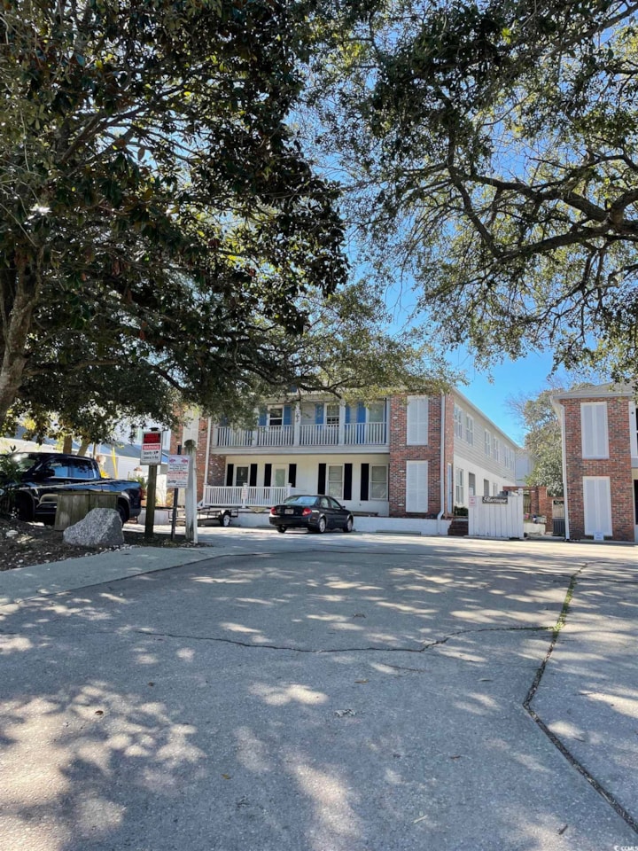 415 28th Ave. N #B9 Myrtle Beach, SC 29577 | MLS 2403816