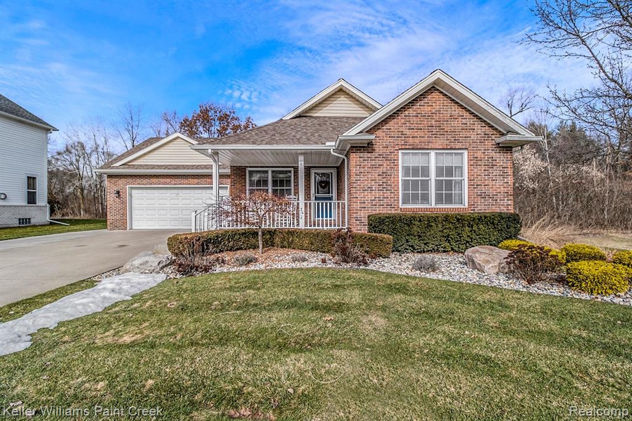 11883 Liberty Woods Dr Washington Twp, MI 48094 | MLS 20240007388