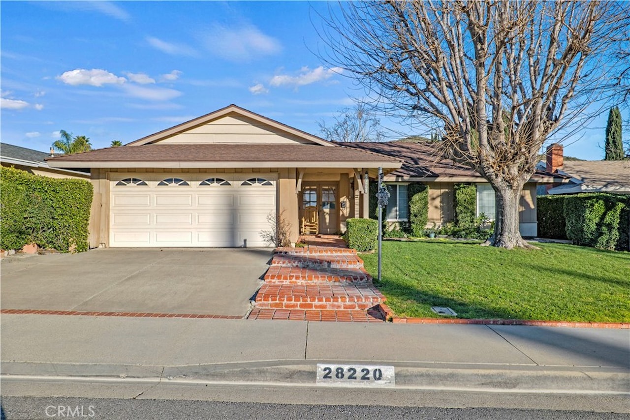 28220 Alaminos Drive, Saugus, CA 91350 | RubyHome