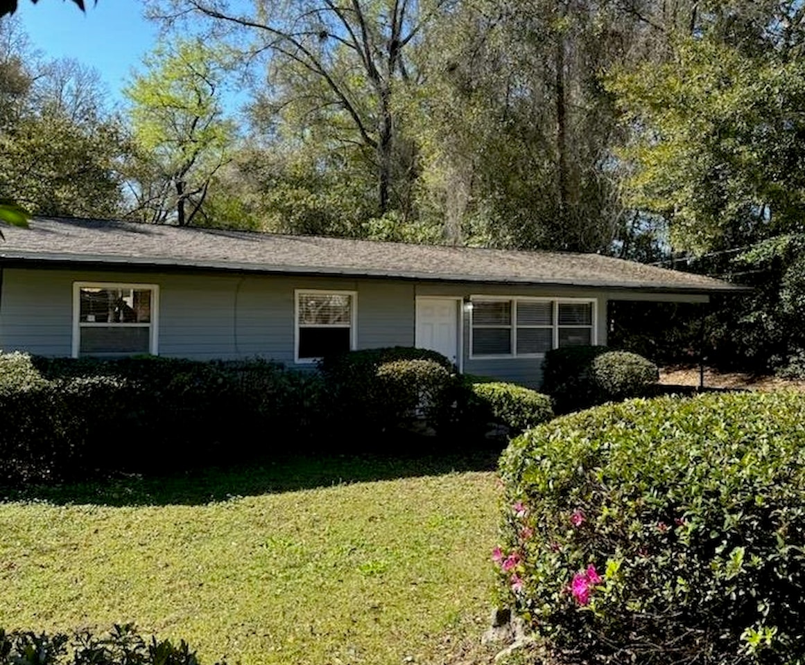 305 Piney Rd Tallahassee, FL 32305 in Lakewood