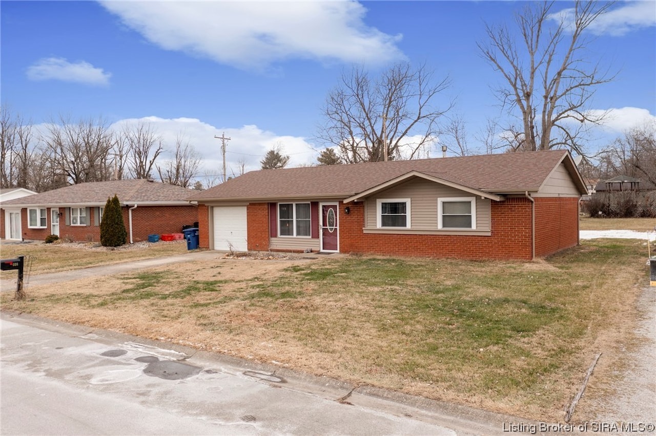 608 Nevada Dr Sellersburg, IN 47172 | MLS 202405312