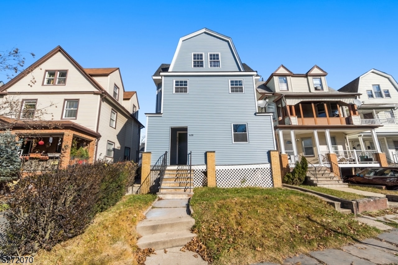 620 Springdale Ave East Orange City, NJ 07017 | MLS 3887982