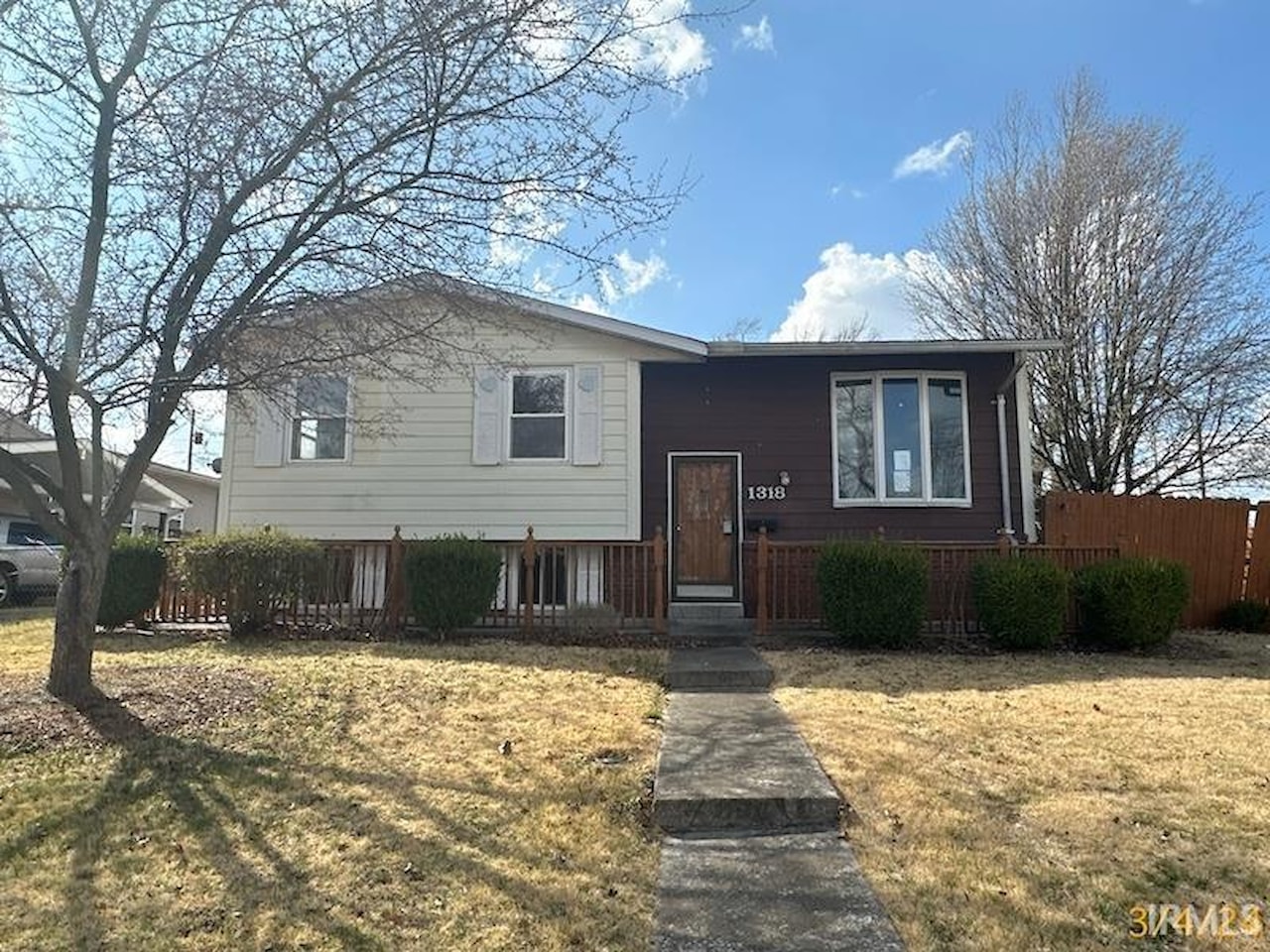 F.C. Tucker Emge - Homes for Sale - 1318 N Roosevelt Drive - Evansville ...