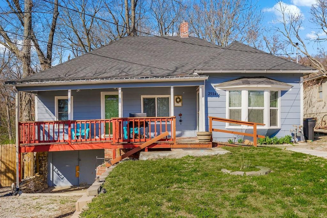 2514 S 12th St Kansas City, KS 66103 | MLS 2476495