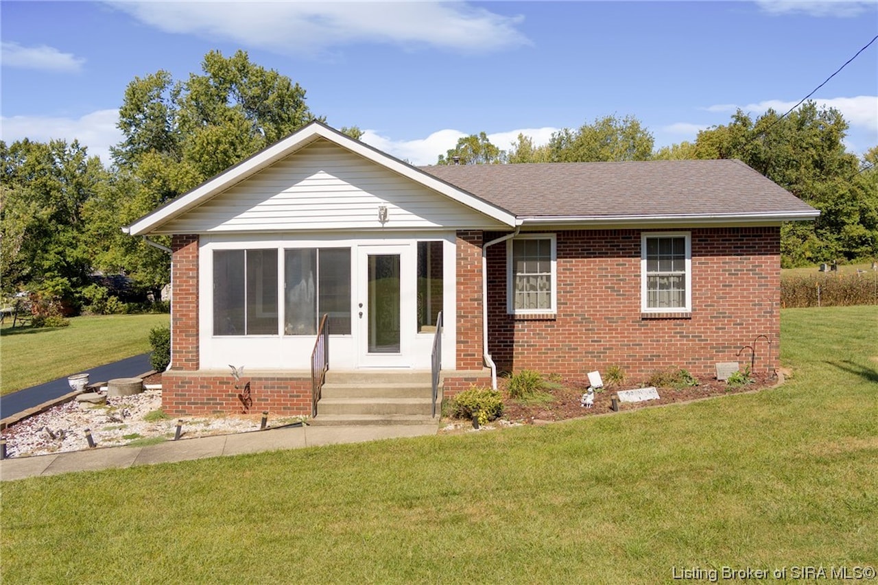 9466 Arthur Coffman Rd Greenville, IN 47124 | MLS 2023010725