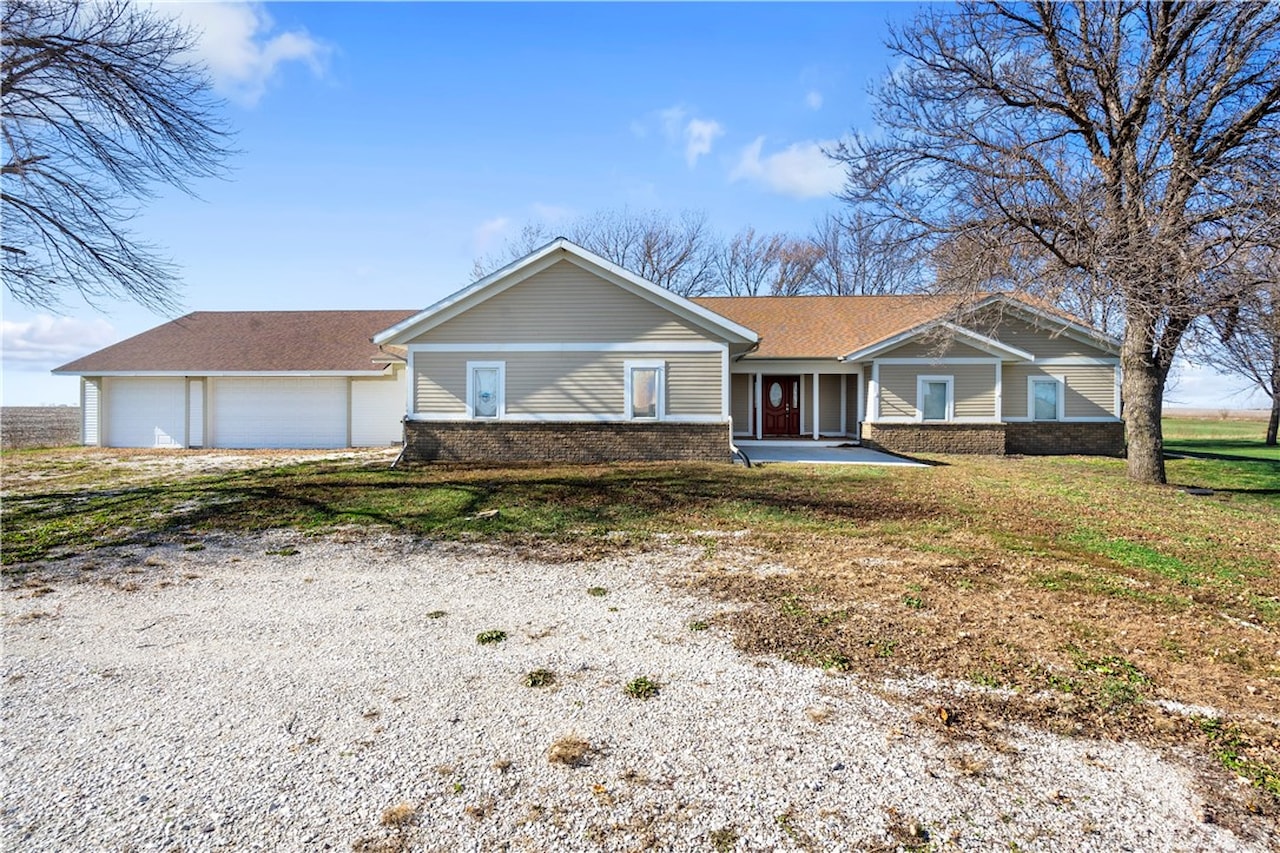 2765 Waukon Ave, Somers, IA near Somers