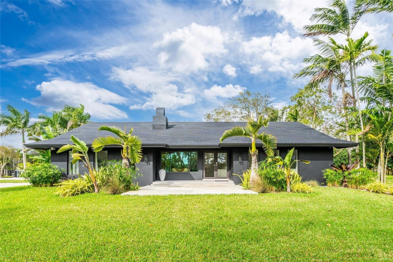 22595 SW 252nd St Homestead, FL 33031 | MLS A11555901