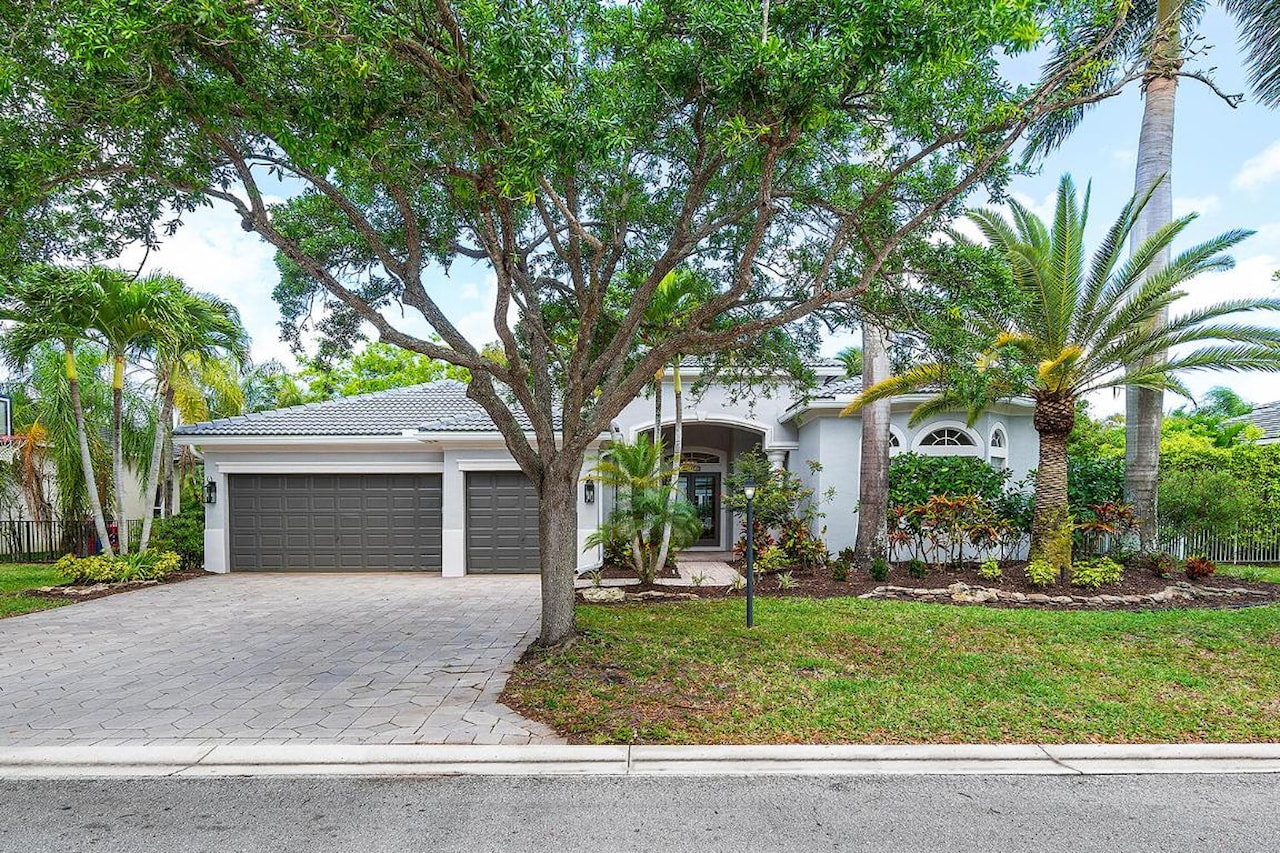 10525 NW 65th Drive Parkland, FL 33076 - MLS# R10971816 ...