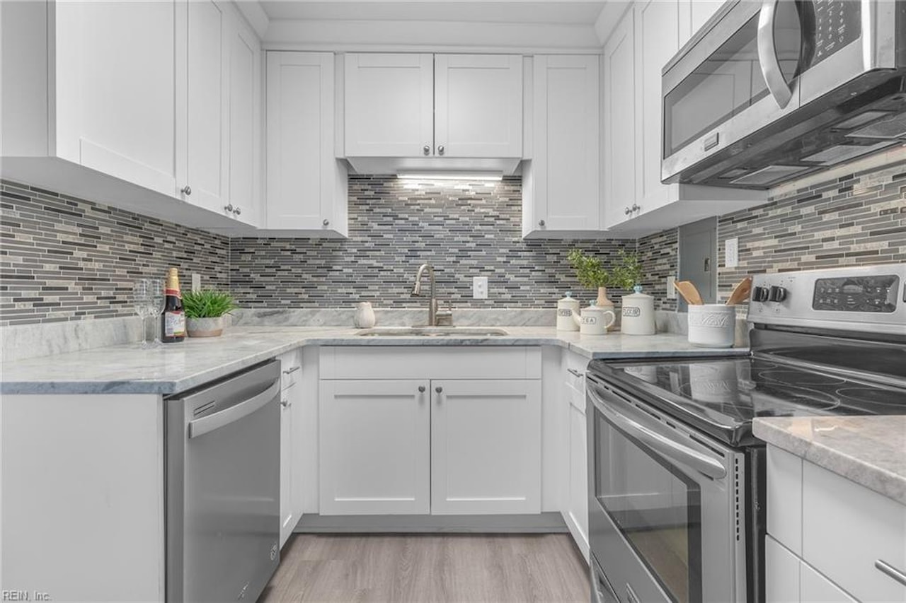 1017 Barclay Square Virginia Beach, VA 23451 | MLS 10525461