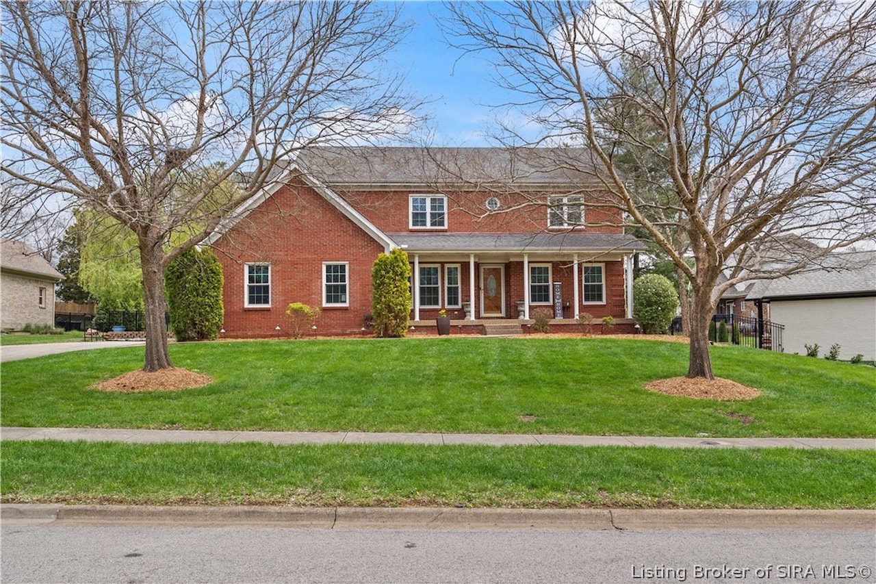 2409 Plum Woods Dr Sellersburg, IN 47172 | MLS 202407119