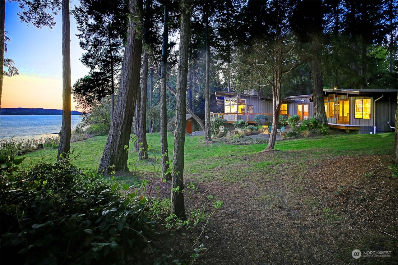 3640 S Camano Dr Camano Island, WA 98282 | MLS® 2224104