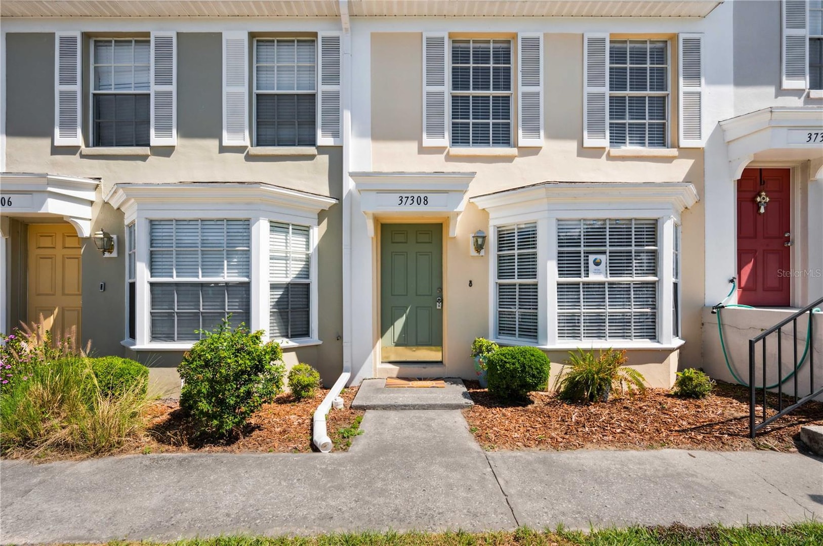 37308 Embassy Park Ln Dade City, FL 33525 | MLS T3520875