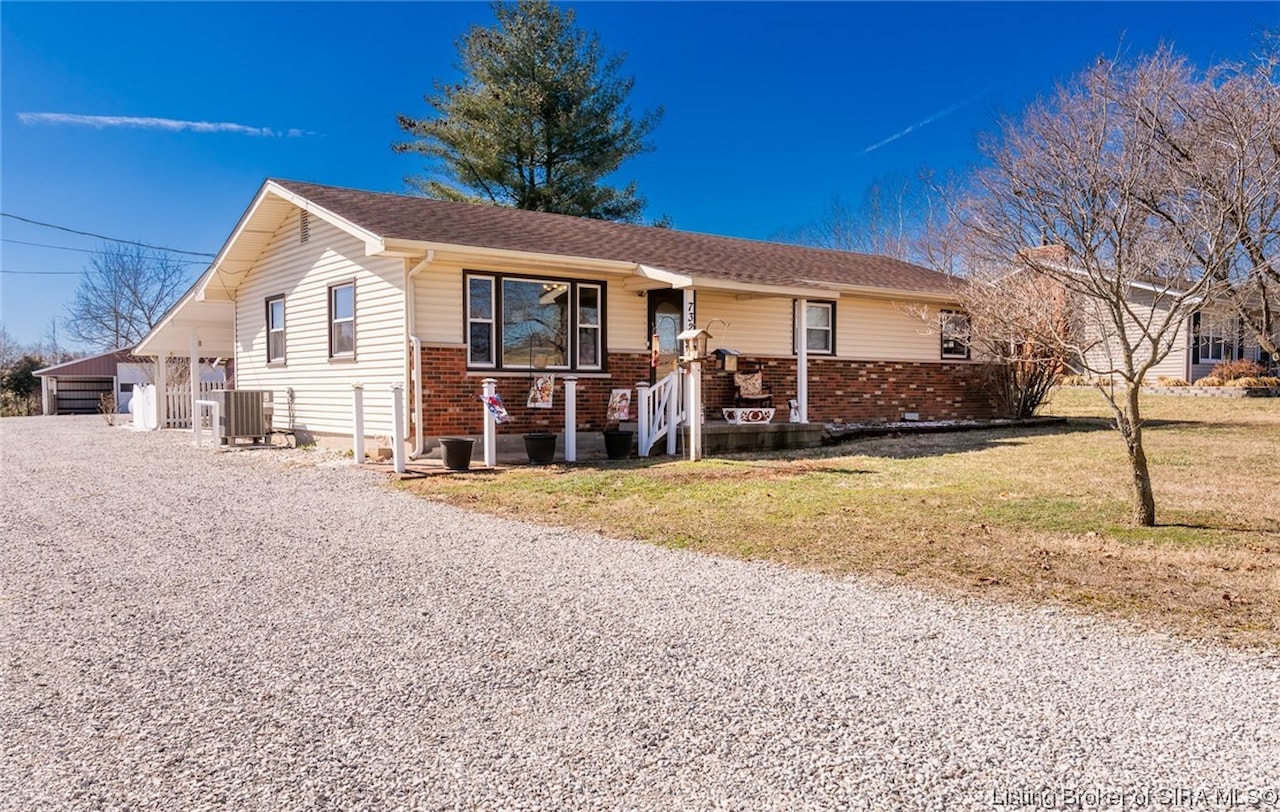 7320 Highway 160 E Henryville, IN 47126 | MLS 202406156