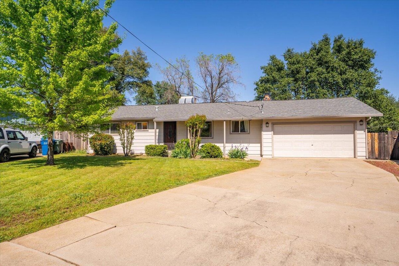 2779 Robert Ct Redding, CA 96002 | MLS 24-1877