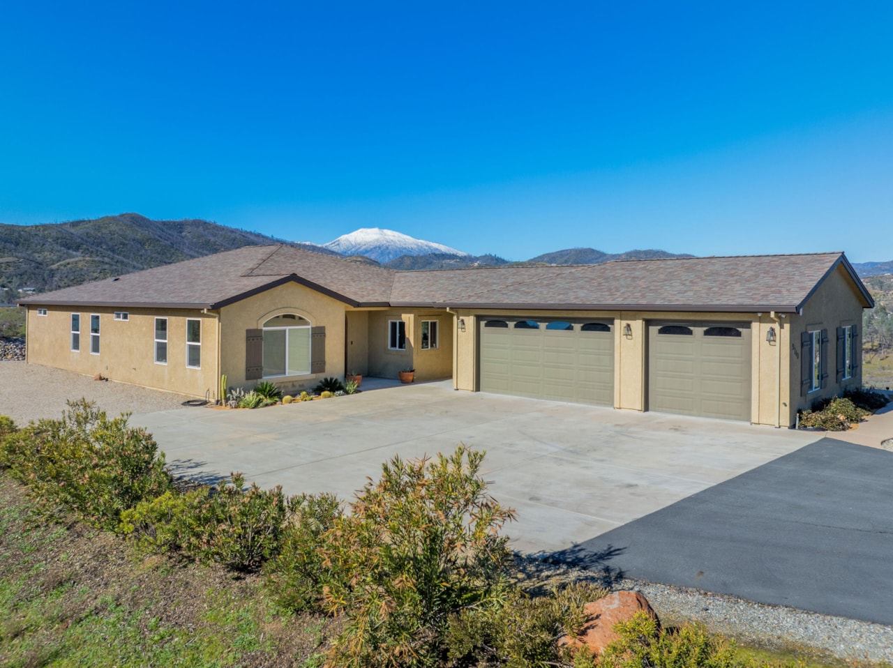 9740 Flourish Ln Redding, CA 96001 | MLS 24-622