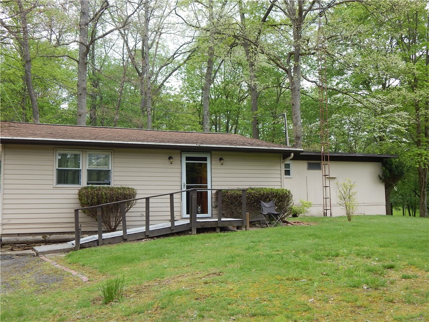 266 Pinehurst Rd Butler Butler PA 16001 $158,000