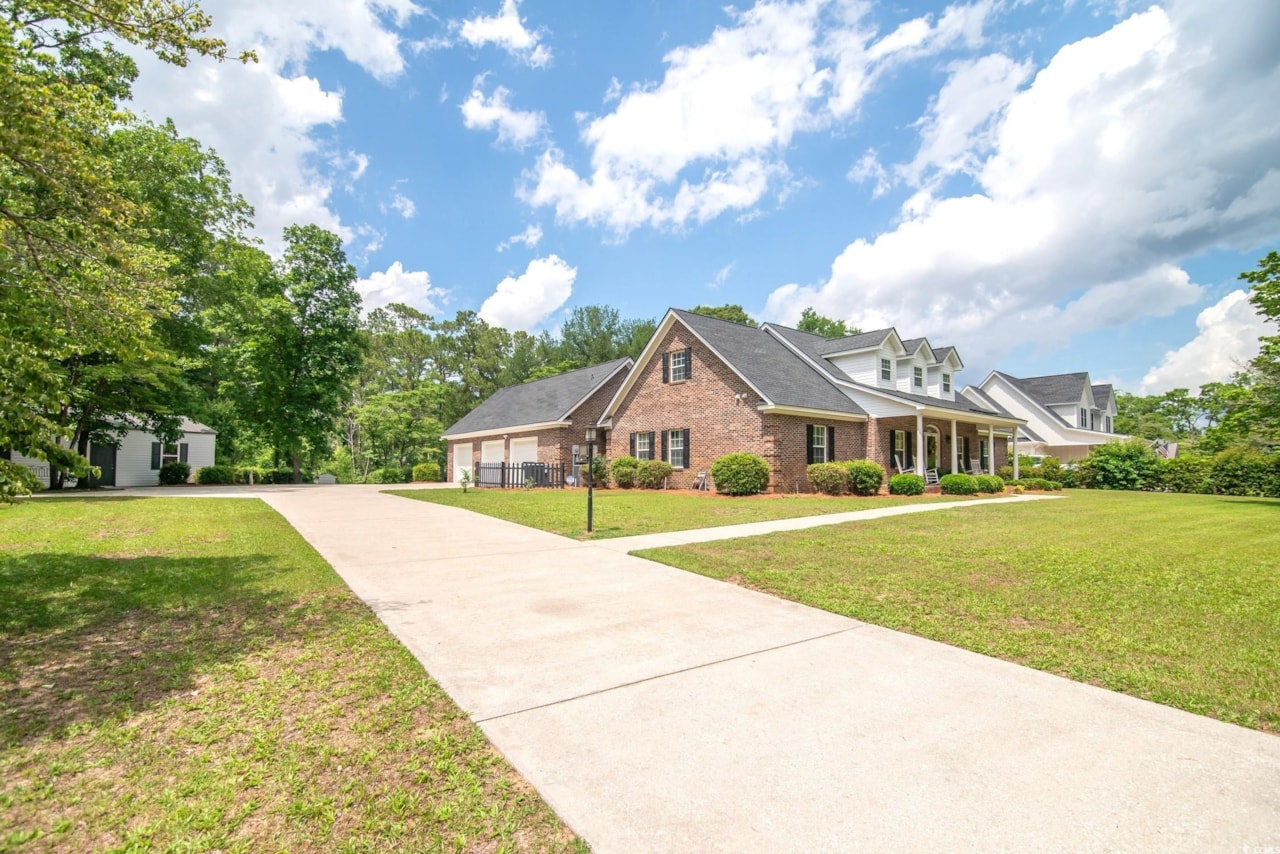 387 Robin Dr. Georgetown, SC 29440 | MLS 2412162
