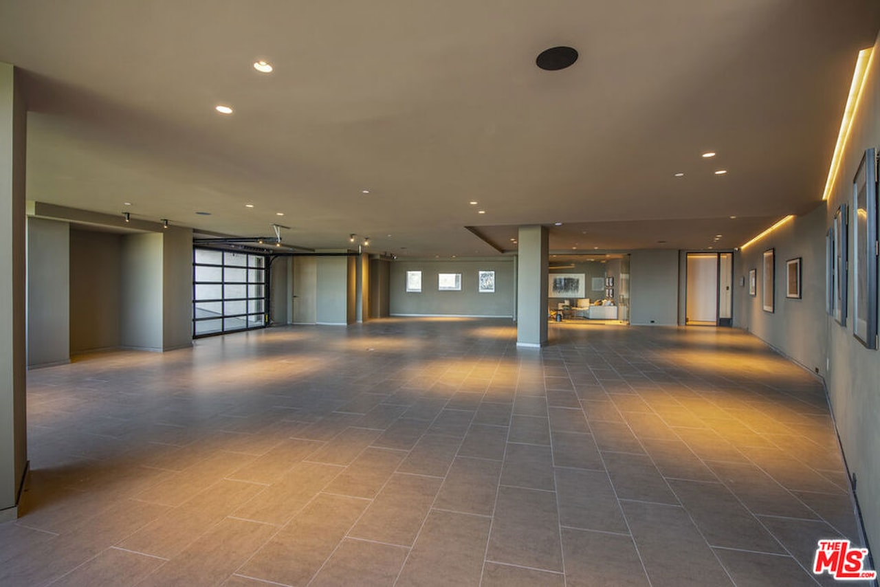 1050 Stradella Rd, Los Angeles, CA 90077 | RubyHome