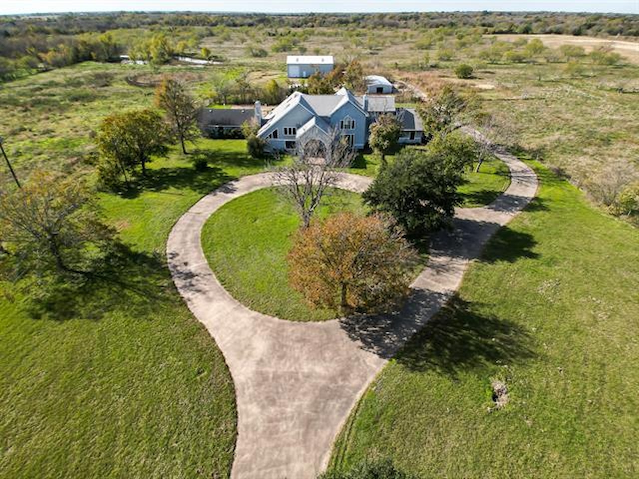 702 Toth Road Ennis, TX 75119 | MLS 20481846