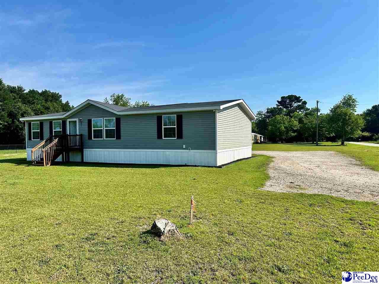 901 Alligator Road Effingham, SC 29541 | MLS 20241984