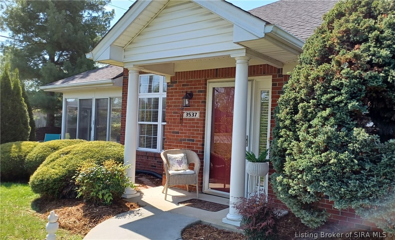 3537 Stonecreek Circle Jeffersonville, IN 47120 | MLS 202407138