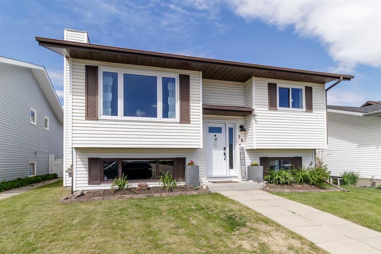 30 Ebert Ave Red Deer, AB T4R 2 | MLS® A2137709