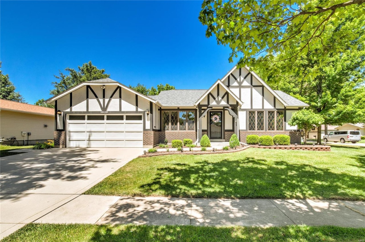 Florissant, MO Homes for Sale | See all Florissant listings here!